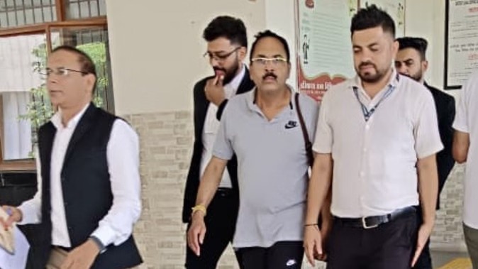 पंचकूला नगर निगम बैंक फ्रॉड मामला: IAS आरके सिंह तीन दिन के CBI रिमांड ...